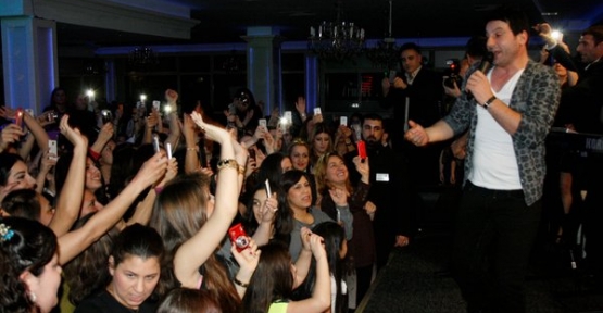 Davut Güloğlu Hamburg'da kadınlar matinesinde - Avrupa Postası - Avrupa ...